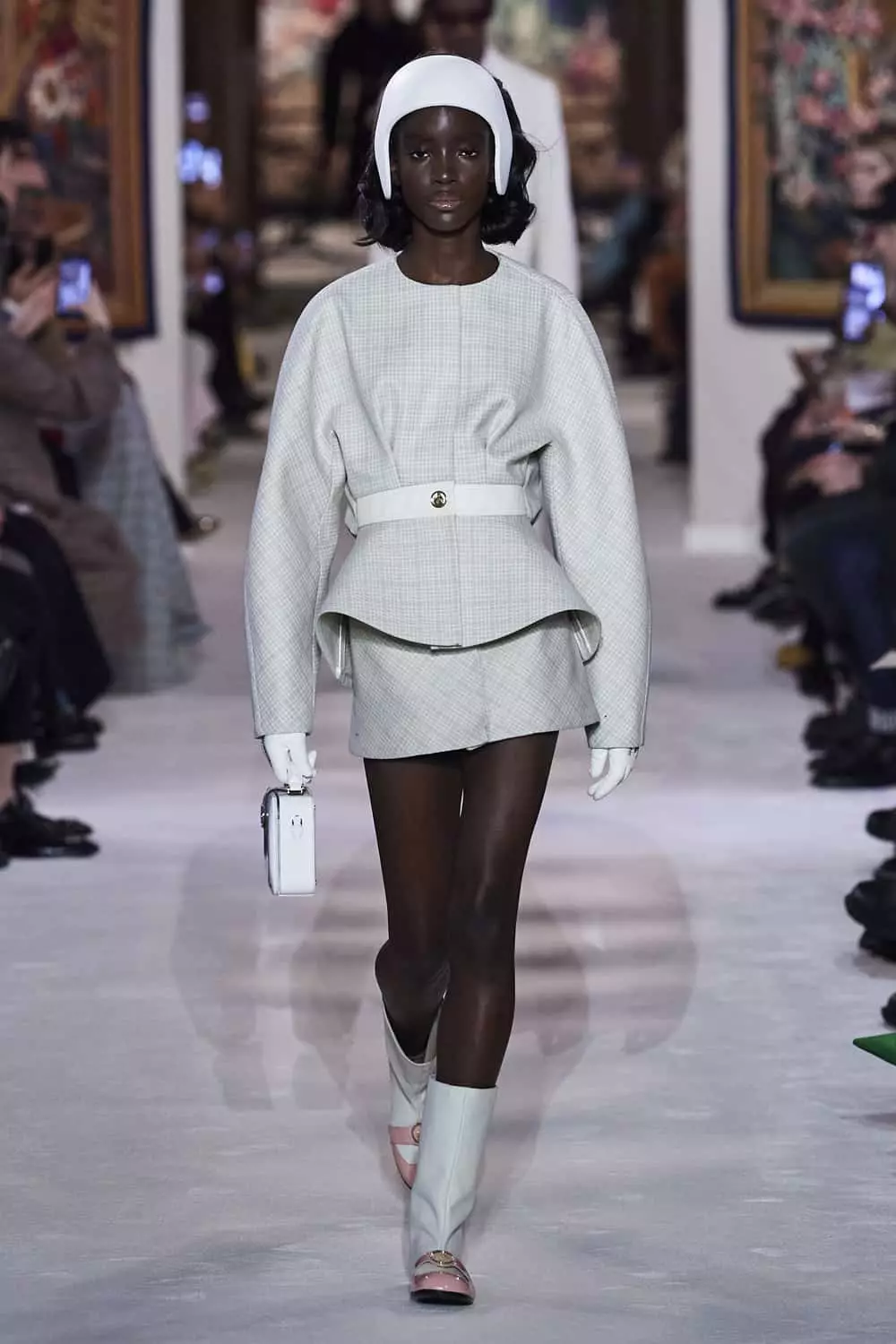 Dyddiadur Wythnos Ffasiwn Paris Sofia Achaval’s Fall 2020: Diwrnod 2 15017_12