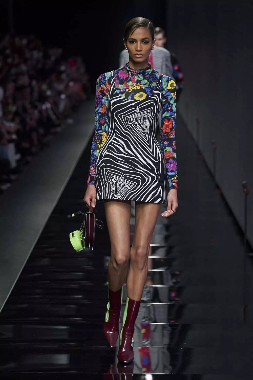 Versace Prezentas Ĝian Unua-Ever Co-Ed Runway Show 15018_38