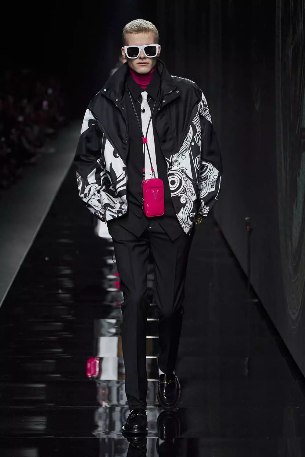 Versace Prezentas Ĝian Unua-Ever Co-Ed Runway Show 15018_74