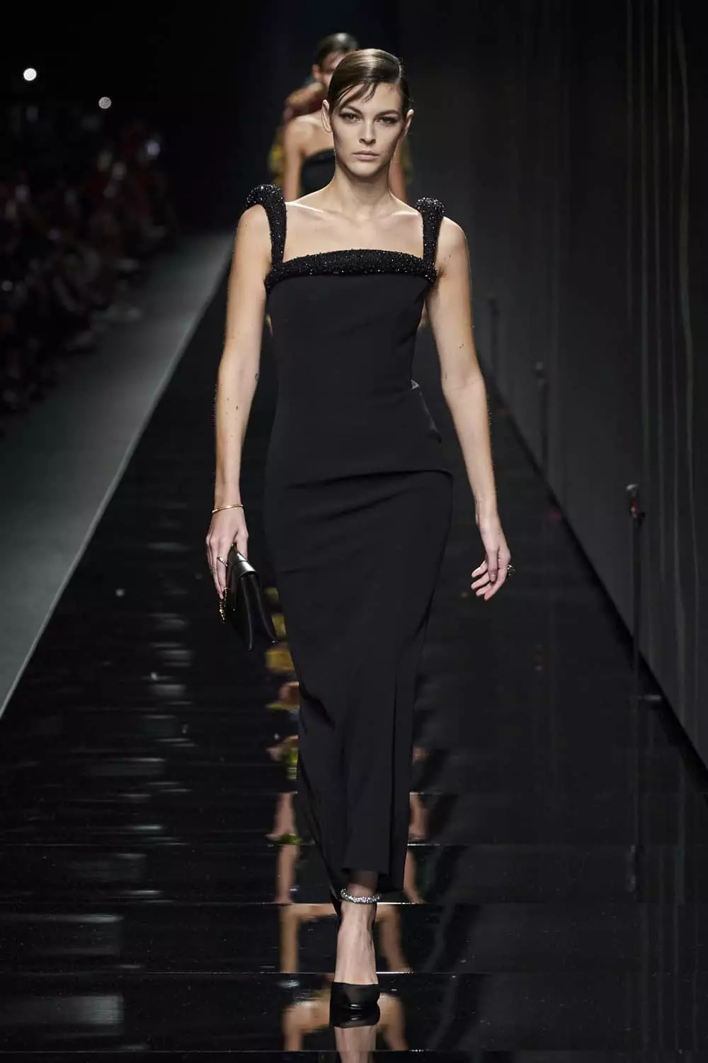 Versace Prezentas Ĝian Unua-Ever Co-Ed Runway Show 15018_82