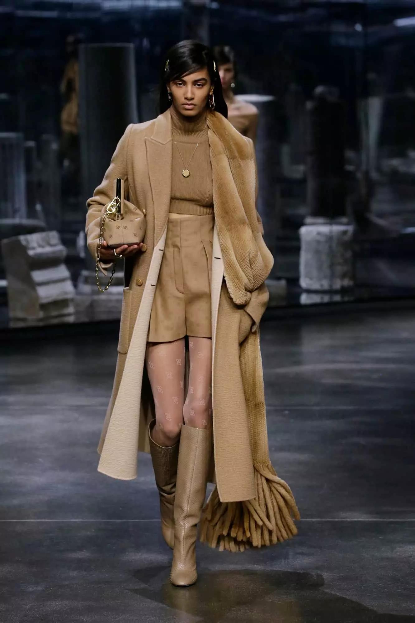 Kim Jones mere RTW mpụta mbụ ya na Fendi na Ode nye ndị bu ya ụzọ 15521_3