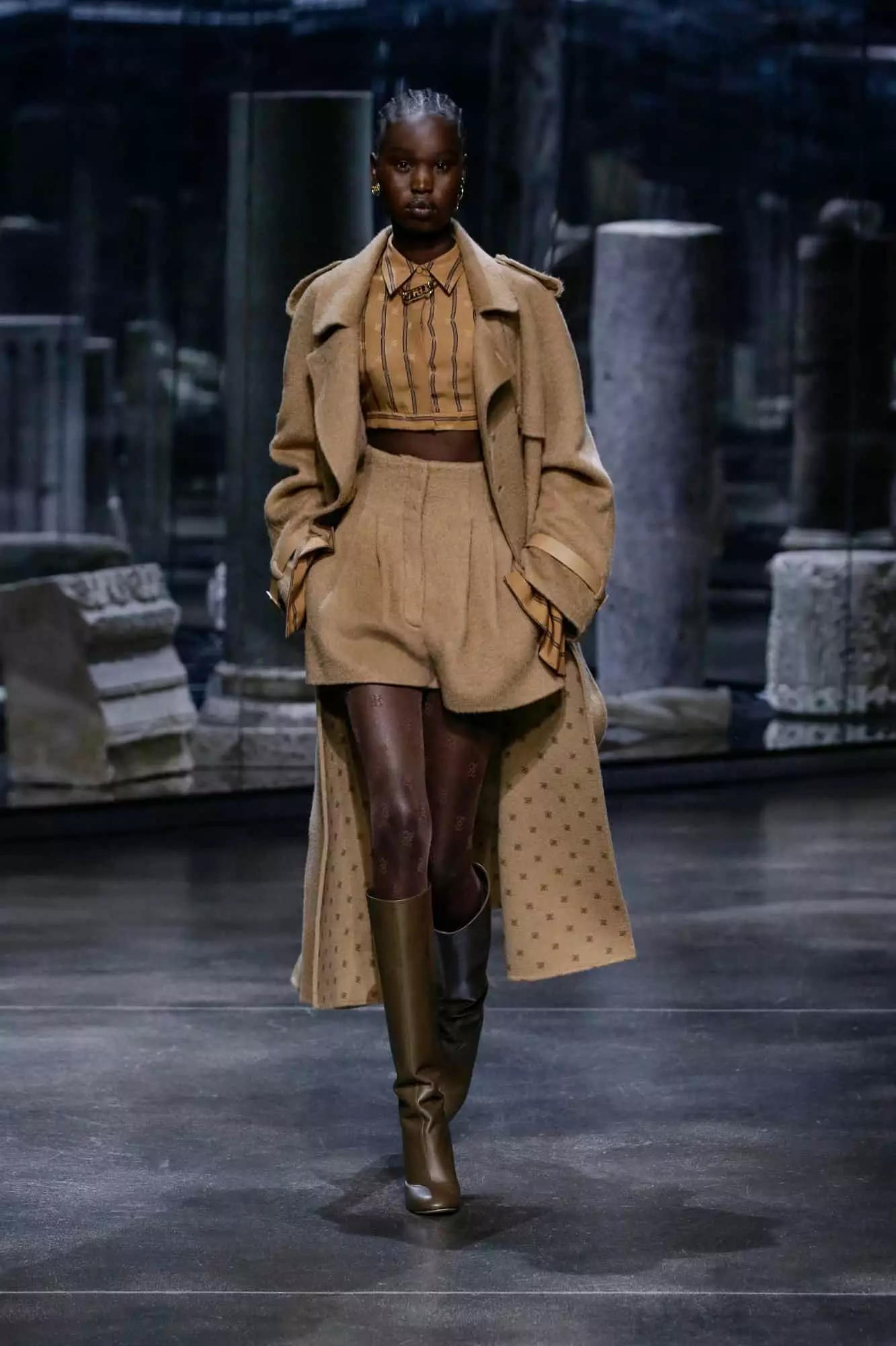 Kim Jones hace su debut en RTW en Fendi con una oda a sus predecesores 15521_5