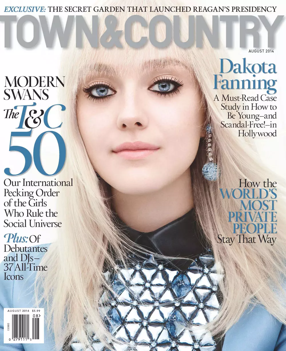 Town & Country's Stellene Volandes ir The Mag moderno gulbju sarakstā 15887_1