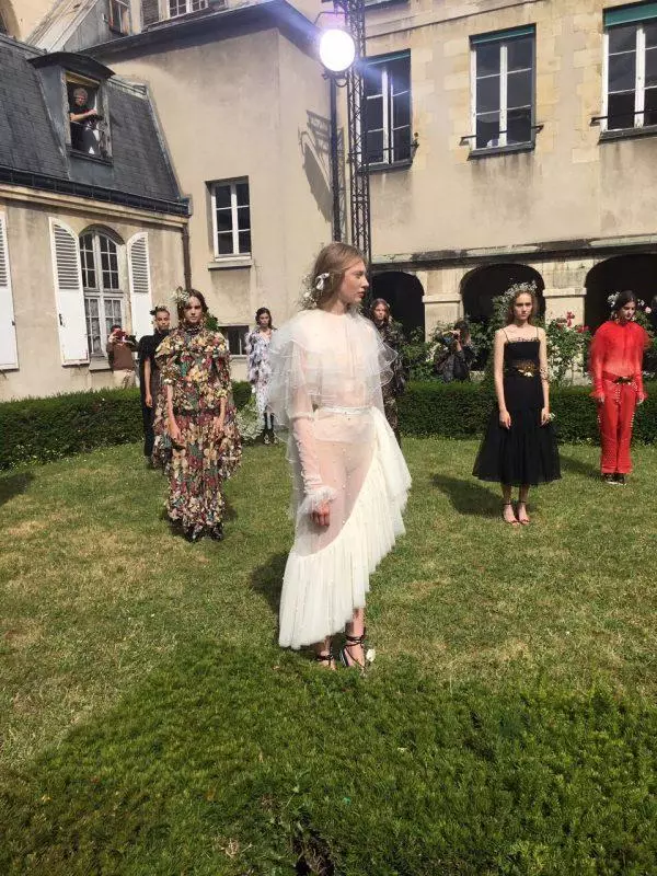 Haute Couture Diary၊ Day 1- Rodarte၊ Chloé၊ Azzaro 16145_3