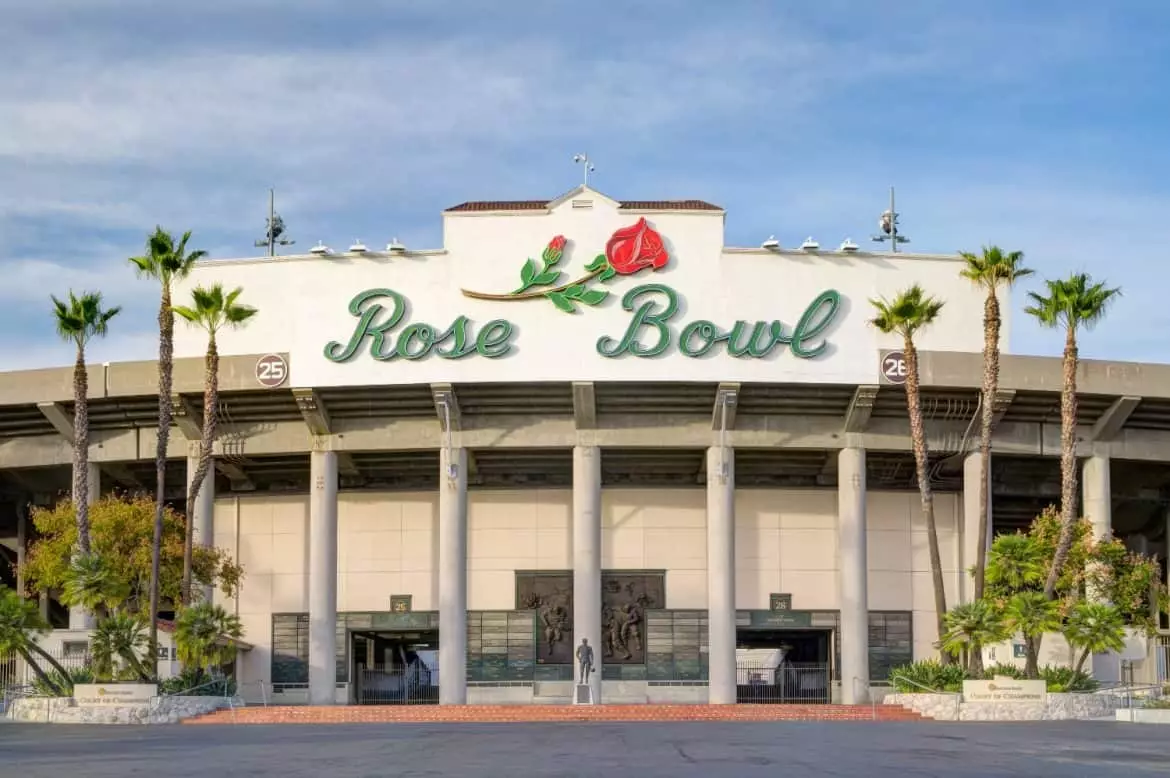 ادخار سعيد! أصبحت لعبة Rose Bowl Flea افتراضية في شراكة جديدة مع أشخاص أحرار