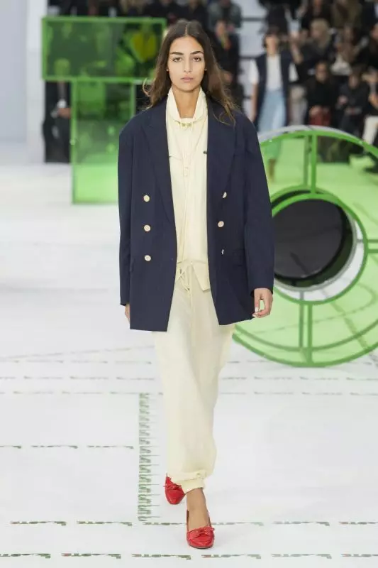 Paris Fashion Week Diary, Hnub 3: Lacoste, Atelier Swarovski, Guy Laroche, thiab Christophe Lemaire 16490_20