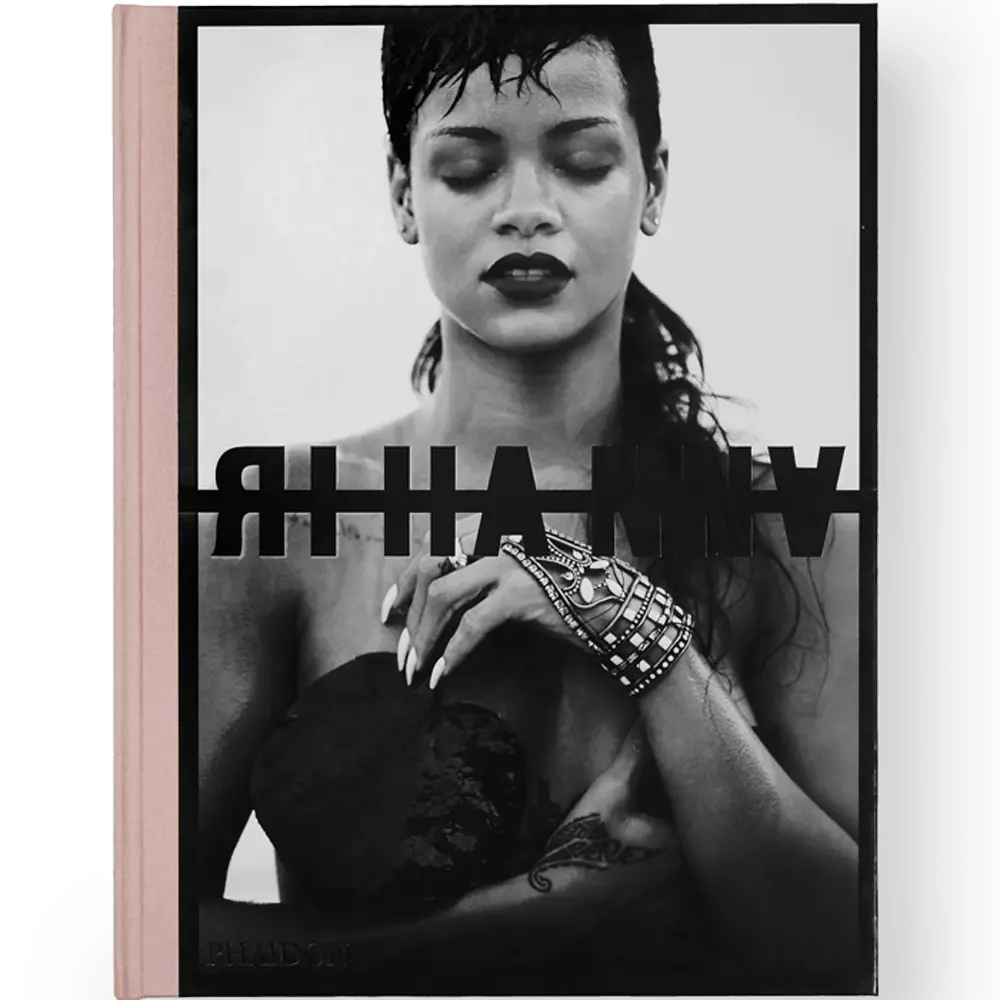 Rihanna sta pubblicando un'autobiografia visiva 16614_3