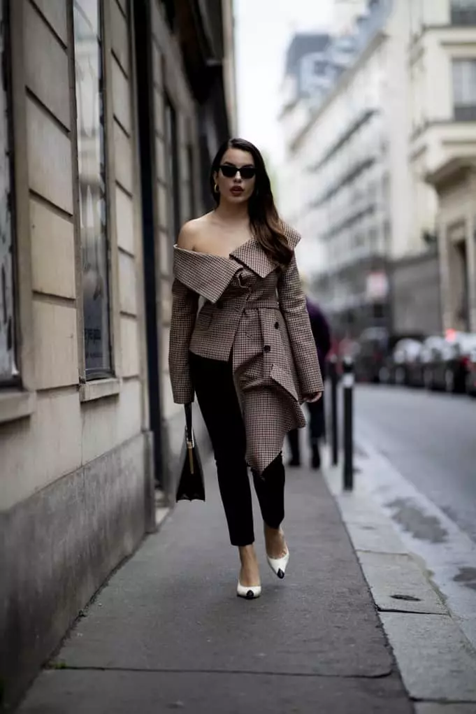 Paris Fashion Week မှ အလန်းဆုံး Street Style 180 16618_146