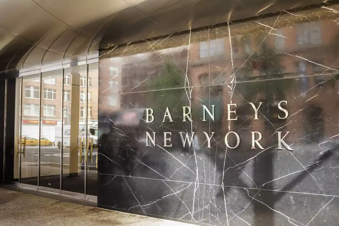 ข่าวลือเรื่องการปิดร้าน Barneys ยังไม่บรรลุนิติภาวะ ไม่มีอะไรแน่นอนจนกว่าจะถึงวันที่ 24 ต.ค