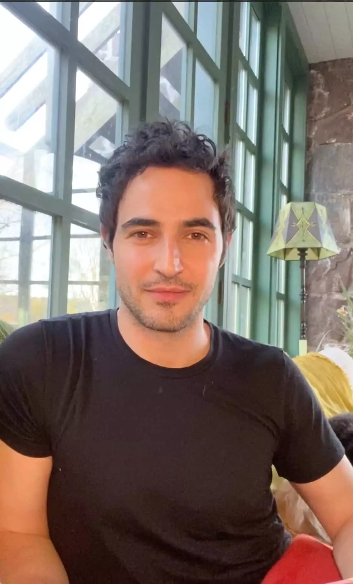 Zac Posen Dobel Mudhun ing Berkebun Sajrone Ngasingake Diri 16877_4