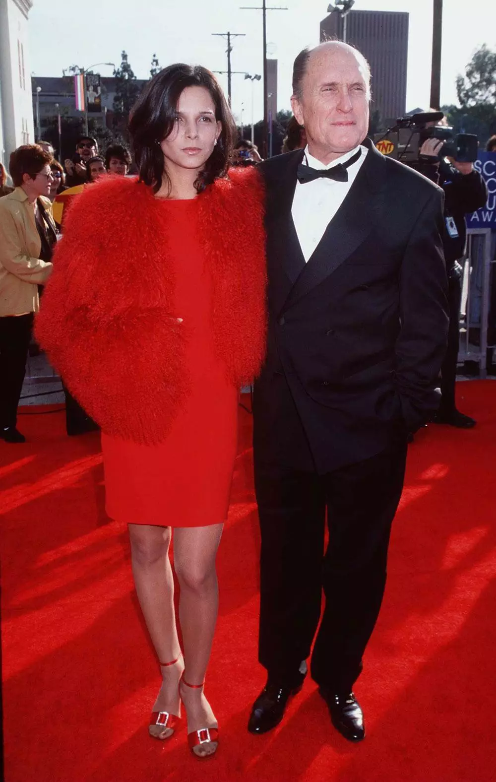 WTF Ĉu Okazis sur la Ruĝa Tapiŝo ĉe la 1998-datita SAG Awards? 16934_13