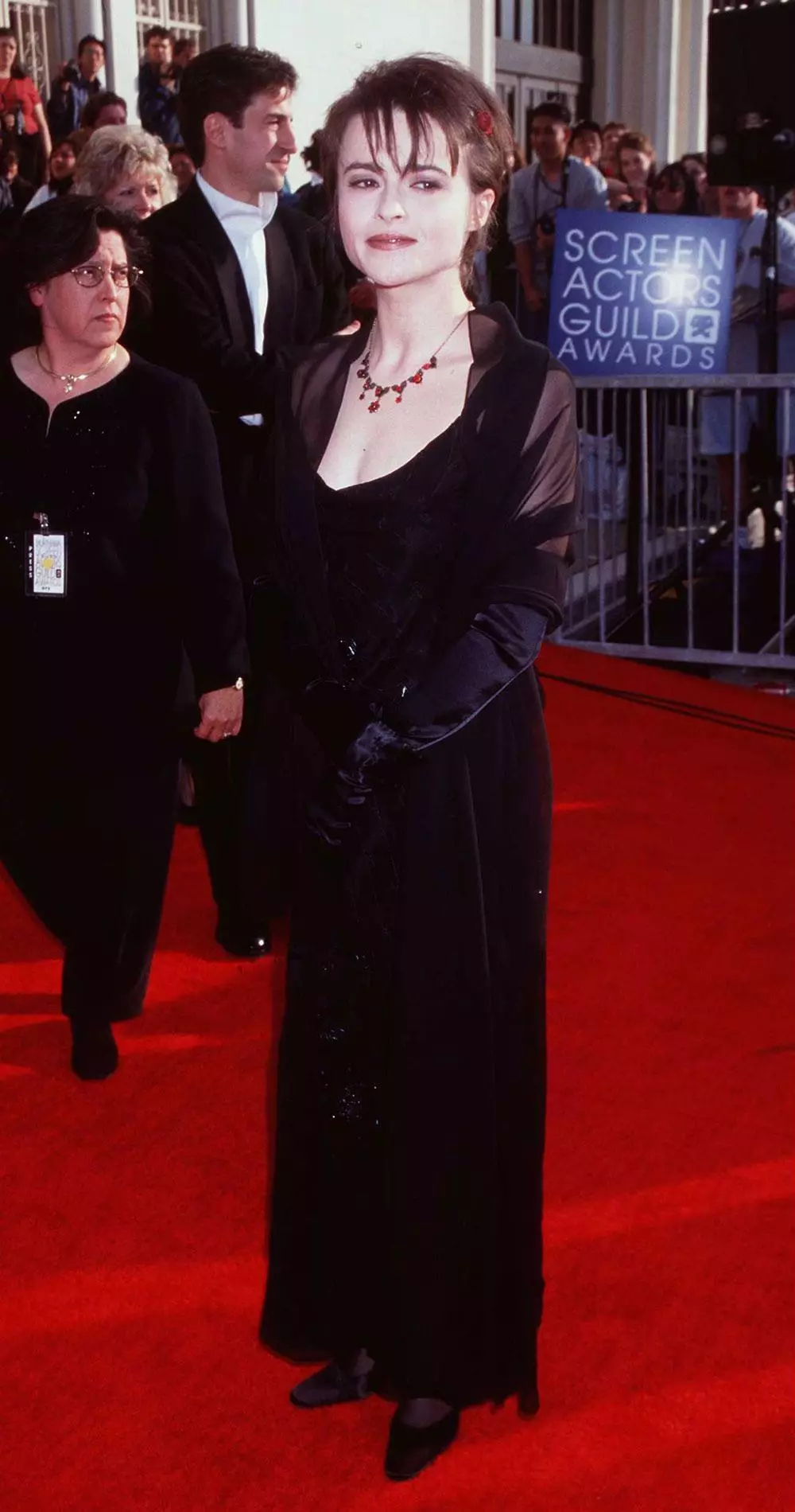 WTF stava accadendo sul tappeto rosso ai SAG Awards del 1998? 16934_7