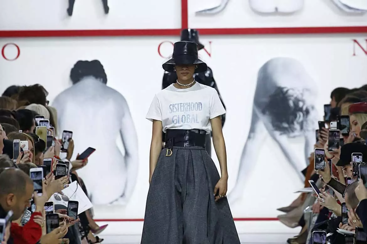 Dior Gaduh Pangaruh Media Pangbadagna di PFW, Pat McGrath Labs Expands