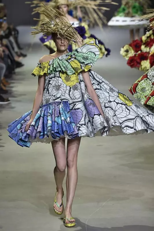 Viktor & Rolf Couture Xuân 2015 17278_16