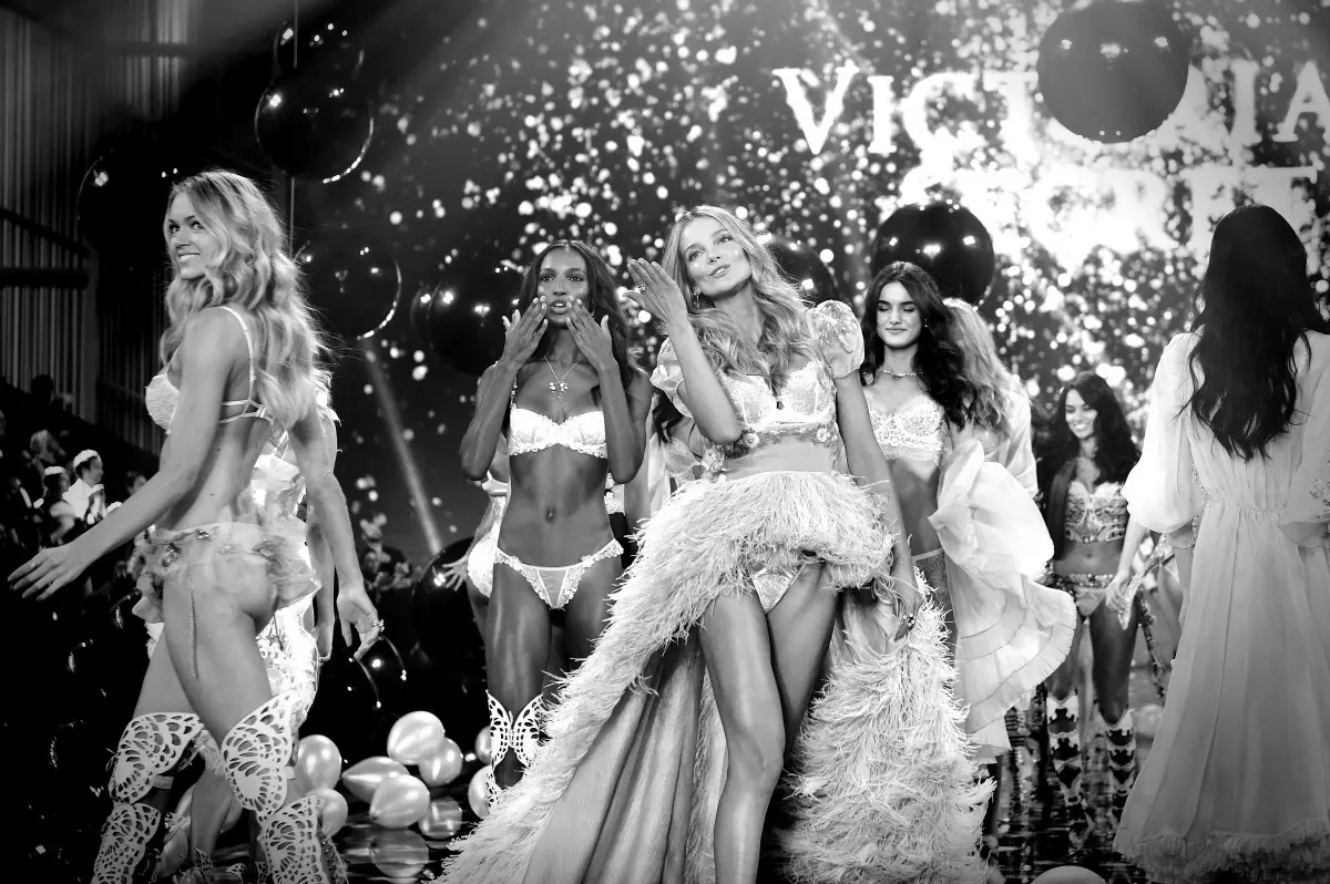 2014 Victoria's Secret Fashion Show - Suiga Va'aiga