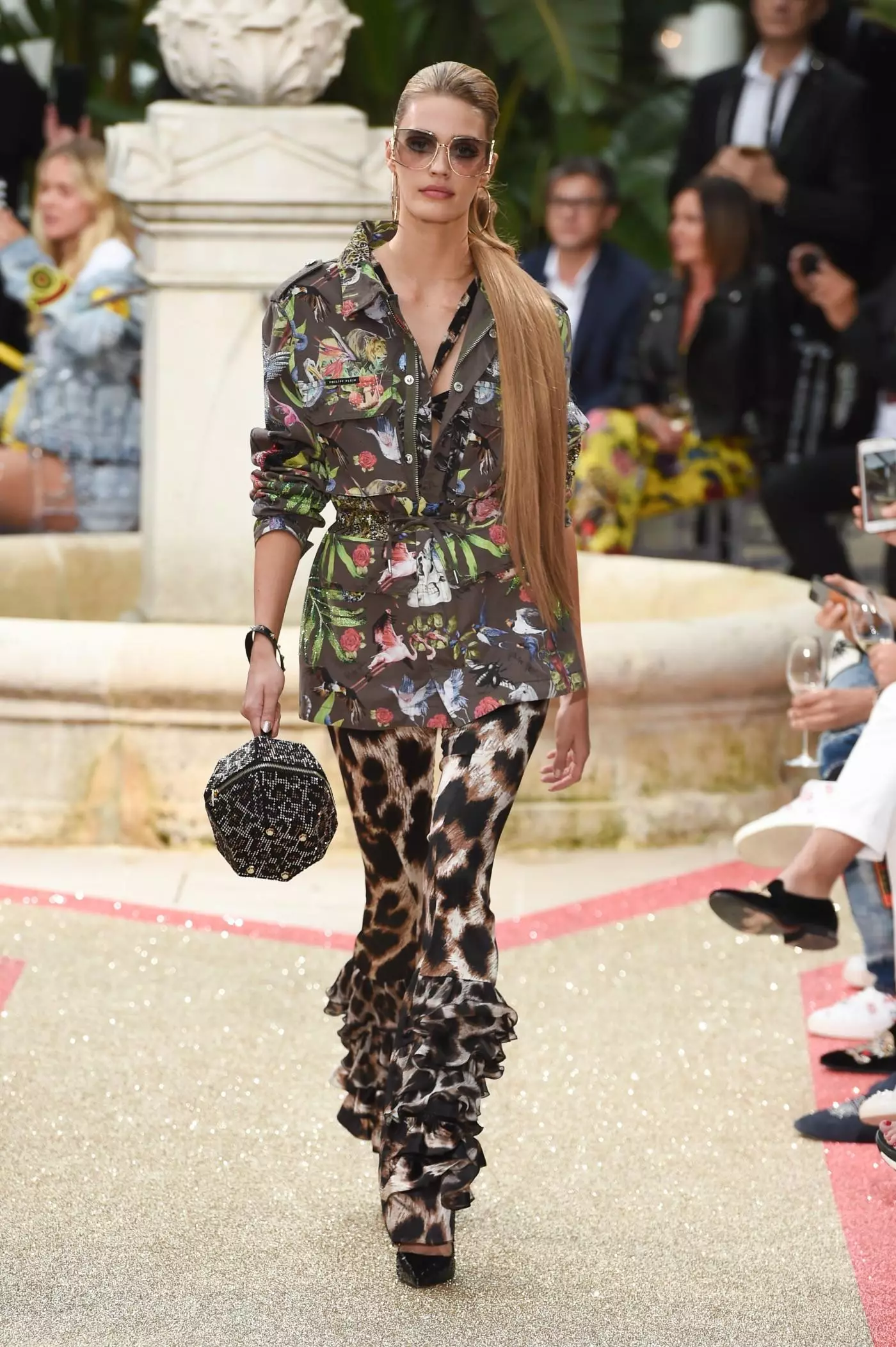 Philipp Plein organiza desfile de moda ruidoso do resort em Cannes Estate 17808_11