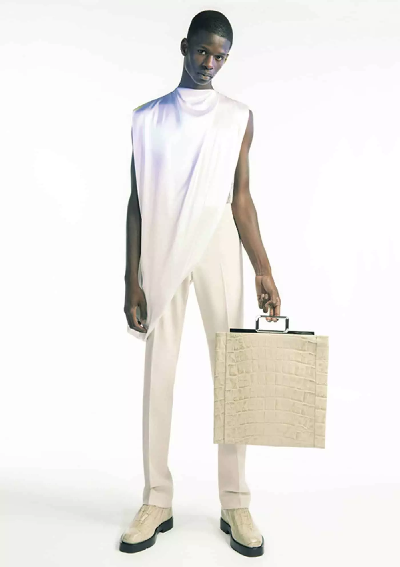 ICYMI! Paris Fashion Week Catchup: RIP Kenzo, Iyo New Givenchy, uye Zvimwe 18326_5