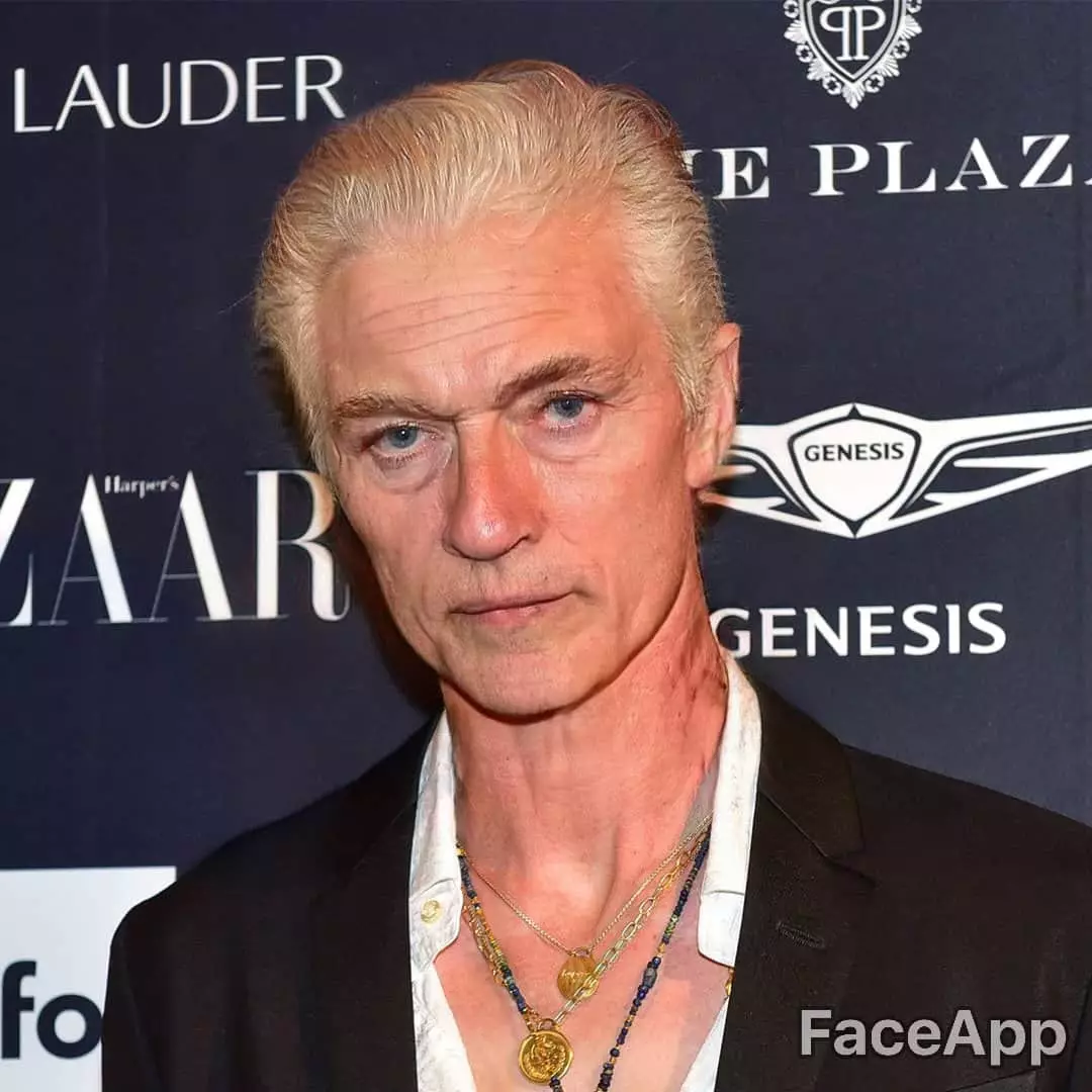 QUIZ: Kinne jo de ferneamde modellen identifisearje yn dizze FaceApp-foto's? 18767_7