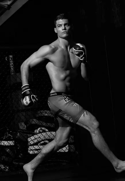 Modelos facendo outras cousas, vol. 3: Coñece ao loitador do UFC Alan Jouban 19545_4