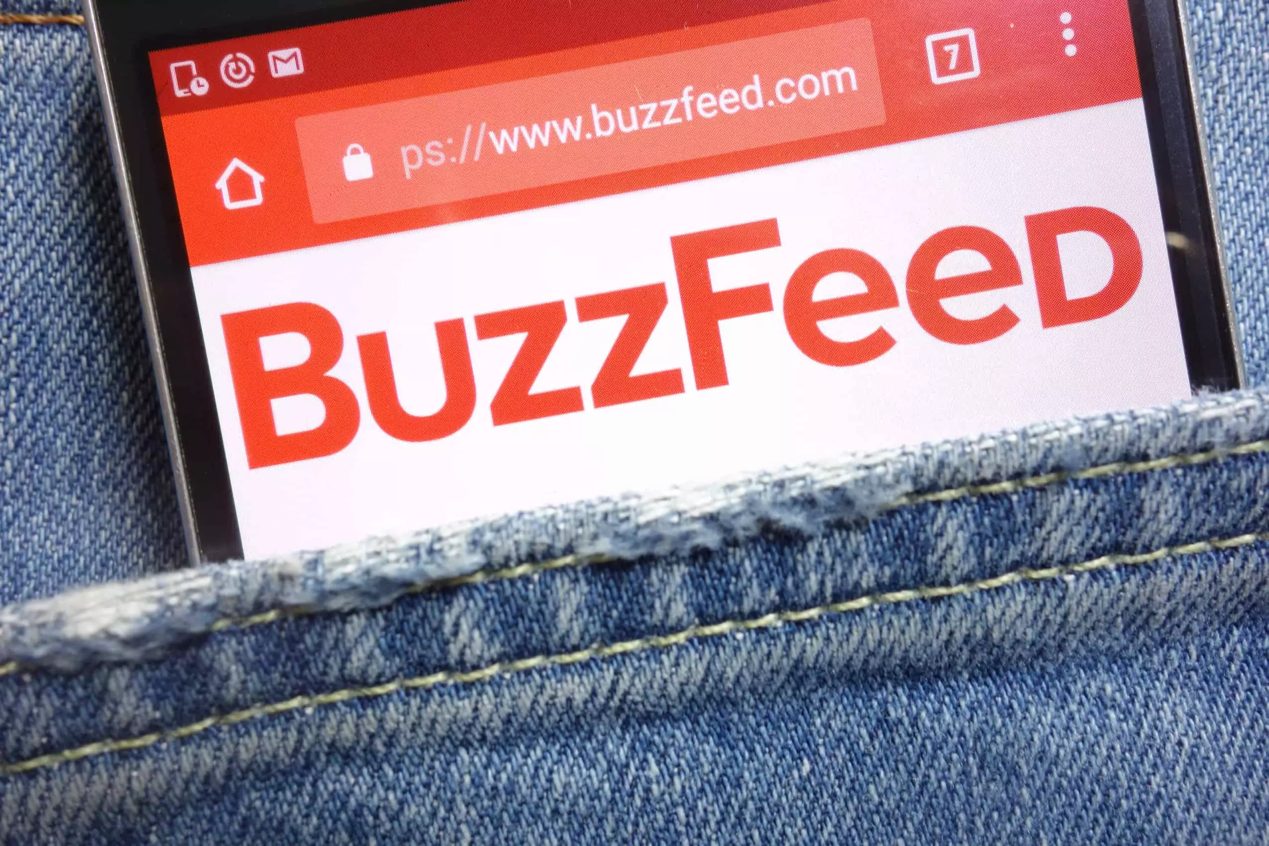 BuzzFeed හි වඩාත්ම ජනප්‍රිය ප්‍රශ්නාවලිය පිටුපස නොගෙවූ යෞවනයා