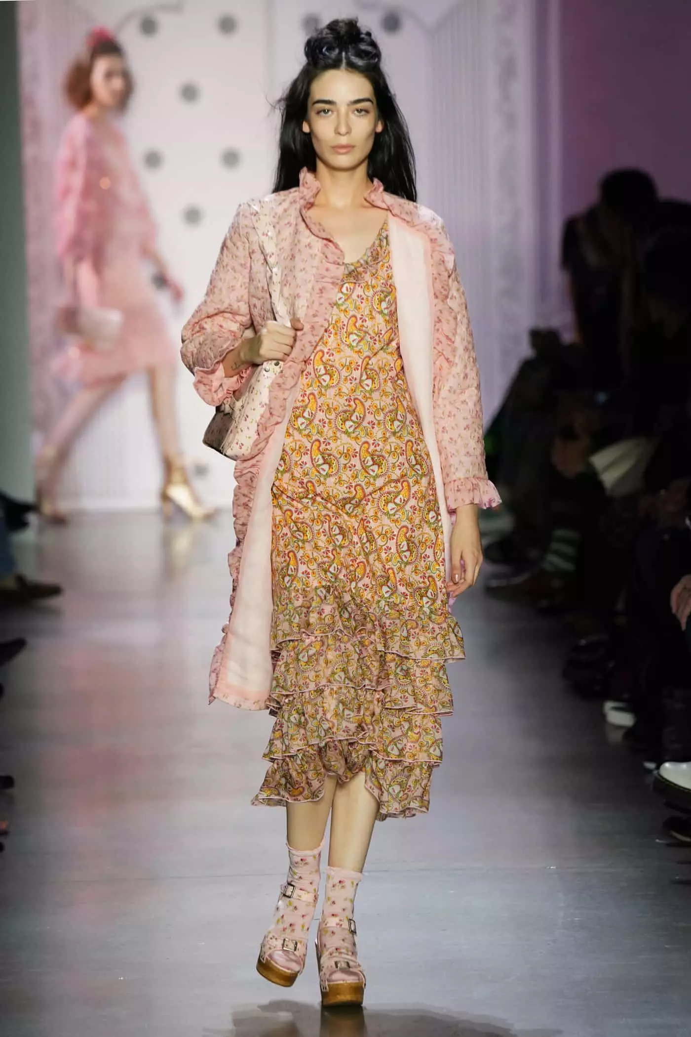 Anna Sui nije obožavateljka novog, kraćeg modnog kalendara 19862_39