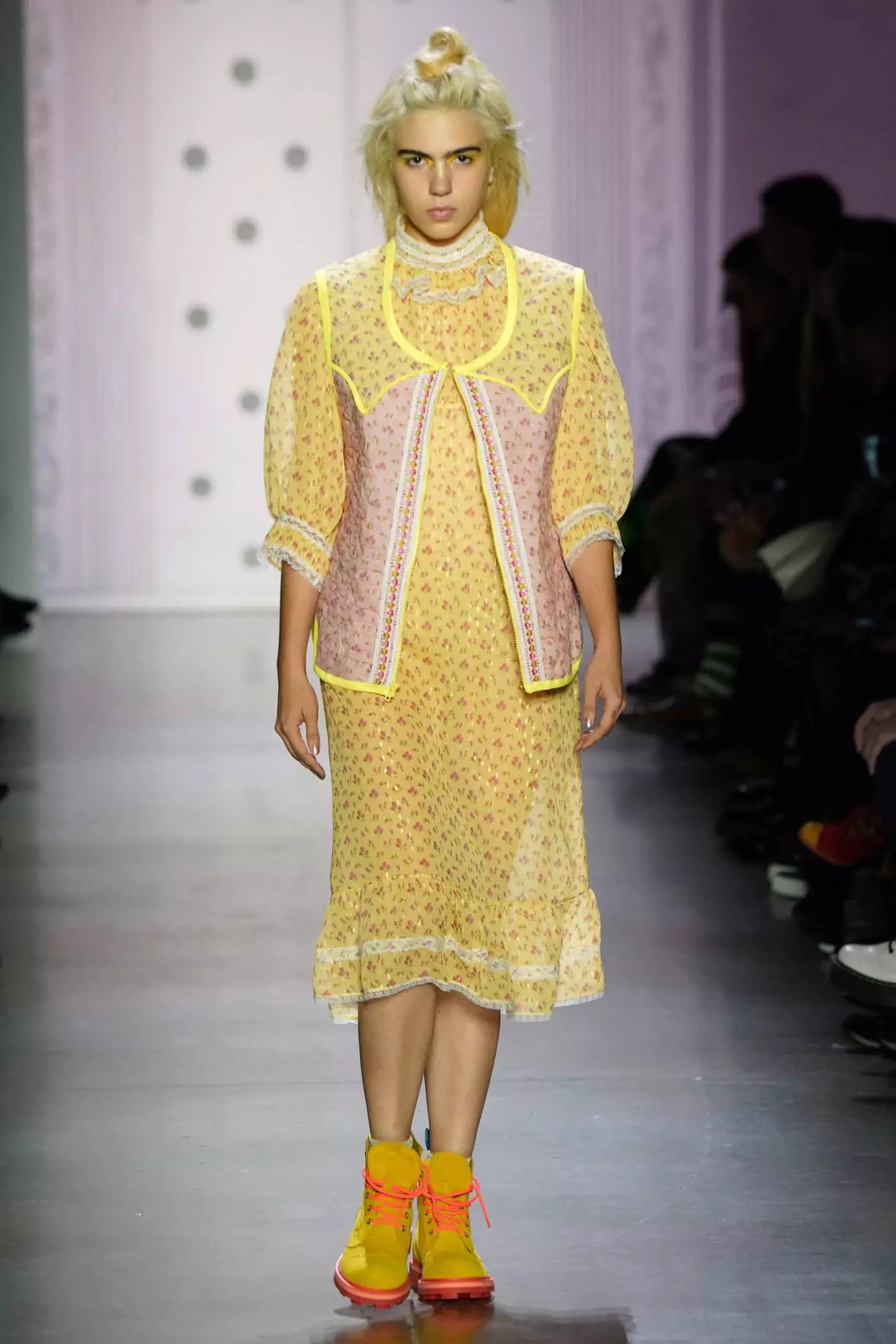 Anna Sui nije obožavateljka novog, kraćeg modnog kalendara 19862_45