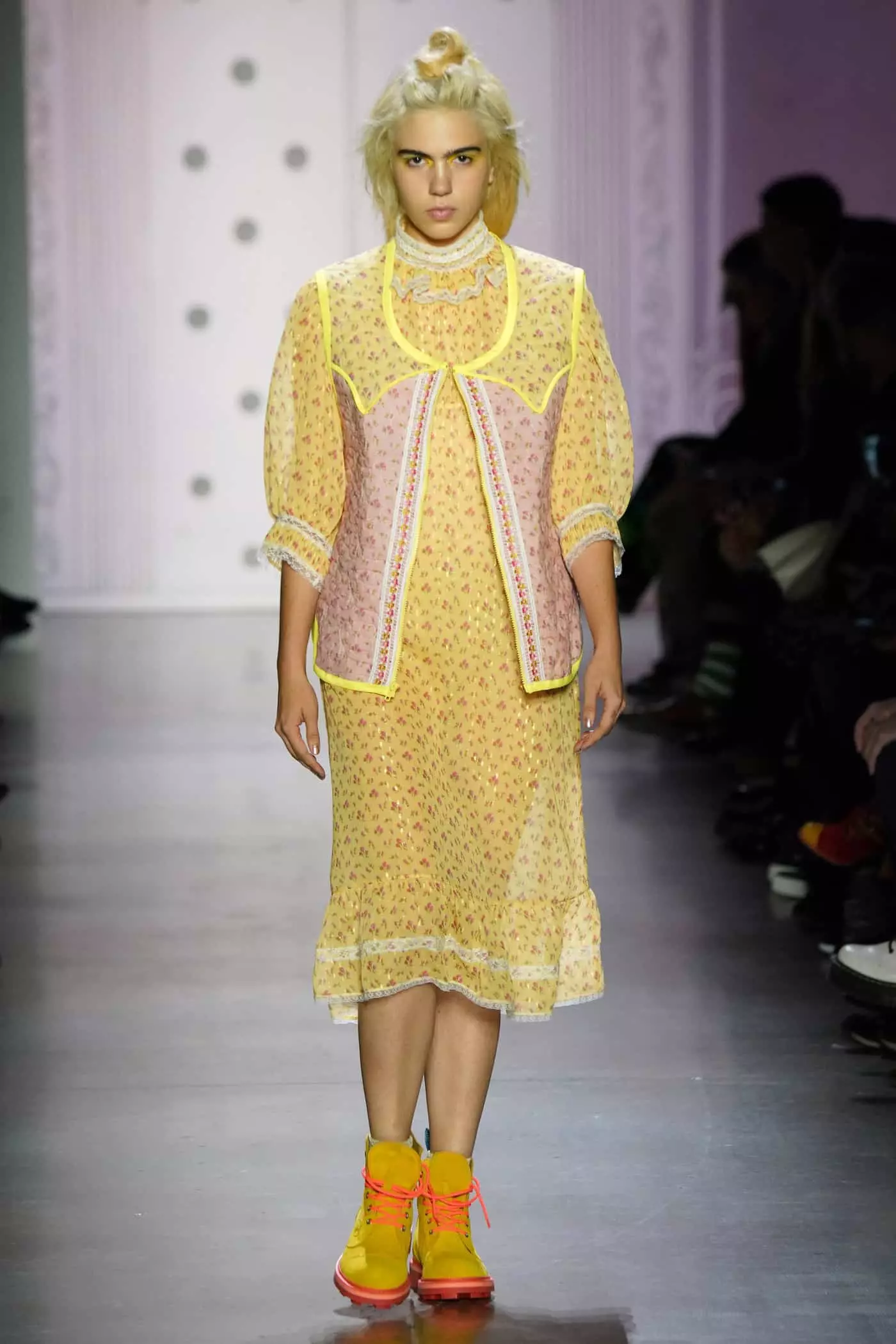 Anna Sui is gjin fan fan 'e nije, koartere moadekalinder 19862_45