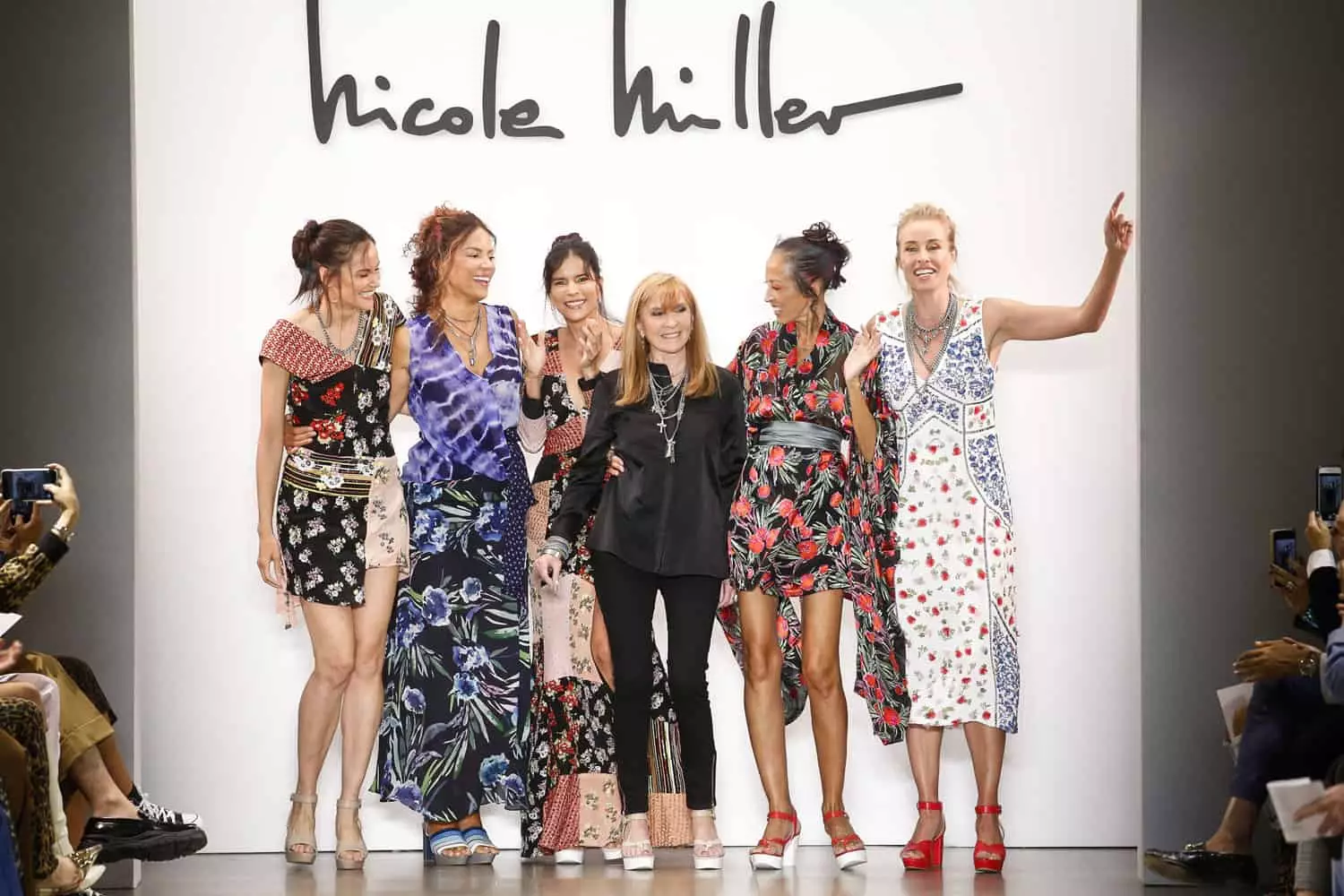 Nicole Miller riunisce le classiche top model sulla passerella