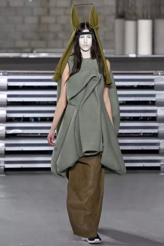 Paris Fashion Week: Hnub 3 thiab 4 20003_2