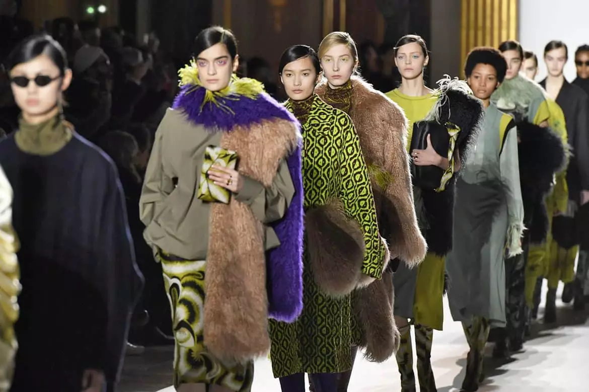 Dries Van Noten krijgt nieuw eigendom, Isabel Marant lanceert make-up 20092_1