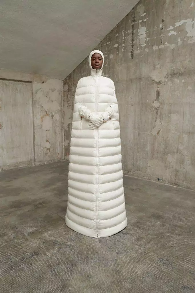 Moncler heeft gisteravond 8 nieuwe collecties gedropt en ze zijn geniaal 20147_2