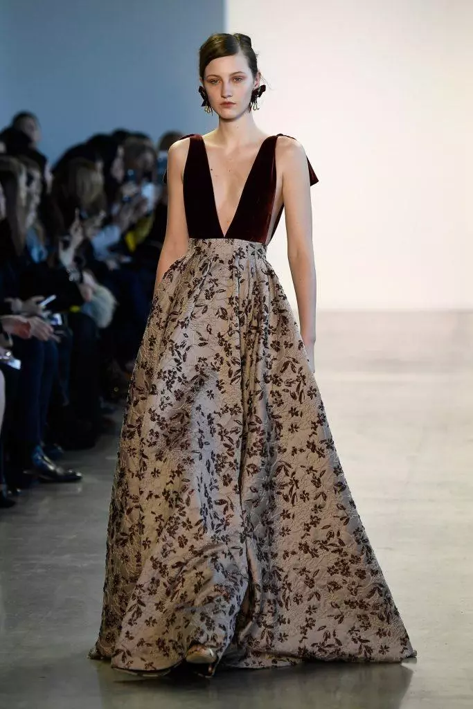 Badgley Mischka Designers Siv Tshiab App kom tau txais cov lus qhia tiag tiag ntawm NYFW 20172_7