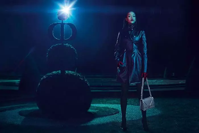 Rihanna face oficial istorie pentru Dior 20294_6