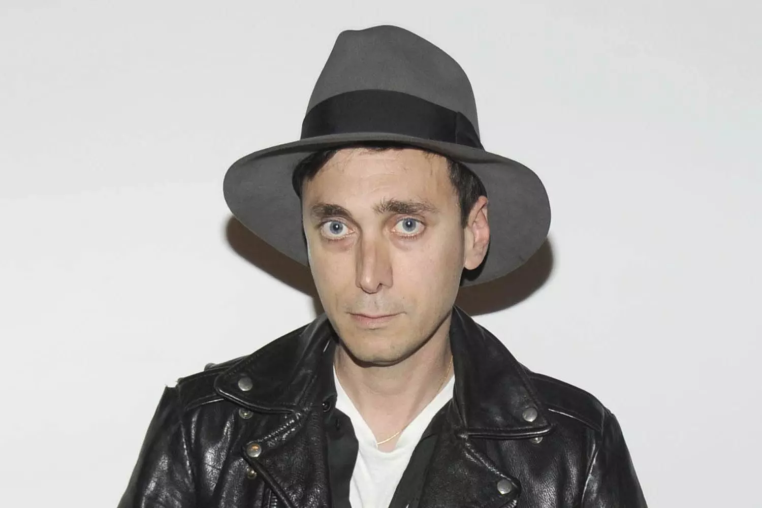 Hedi Slimane vince una causa da 11,5 milioni di dollari contro Kering