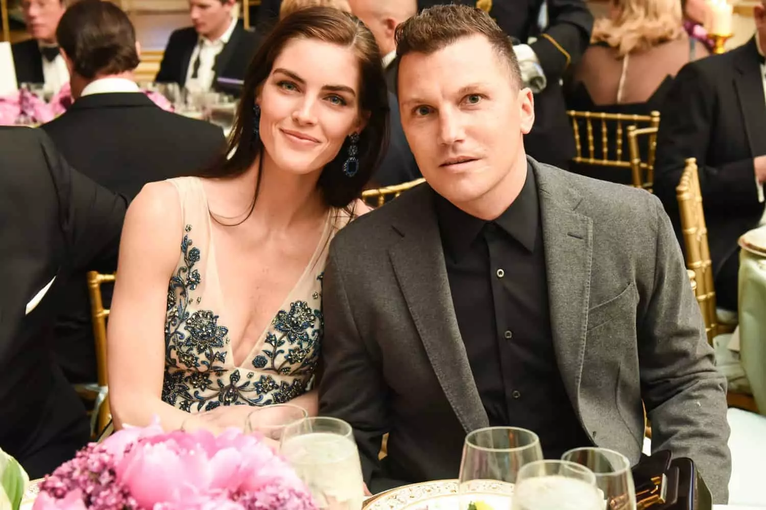 Hilary Rhoda និង Sean Avery ស្វាគមន៍ទារកម្នាក់