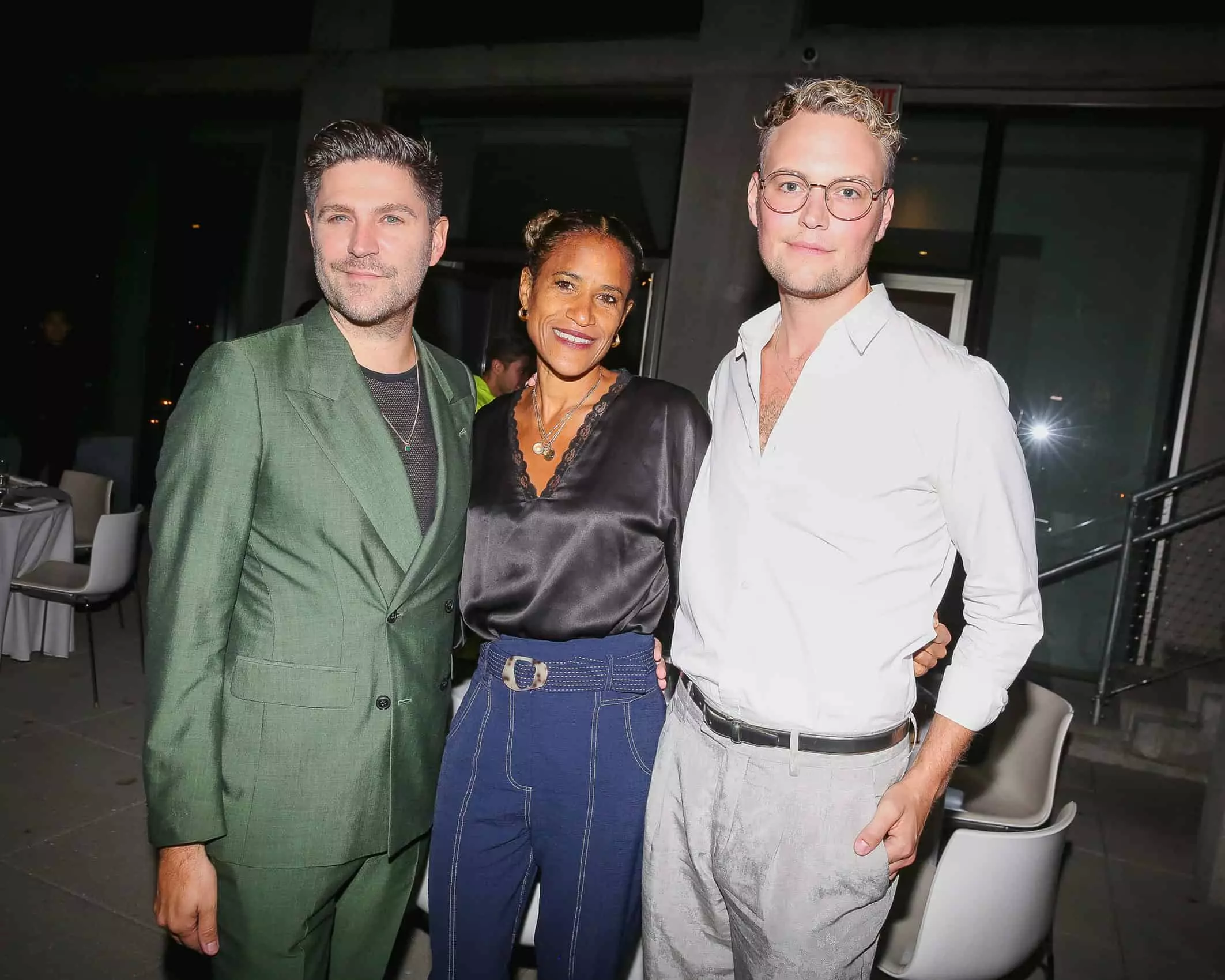 NYFW Events Diary: Out to Dinner with Kendall Jenner & FWRD, Brands Celebrate their Collections Over Cocktails, Tanya Taylor’s Flower Cart, Plus! Οικογενειακή γιορτή του Dior 213_35