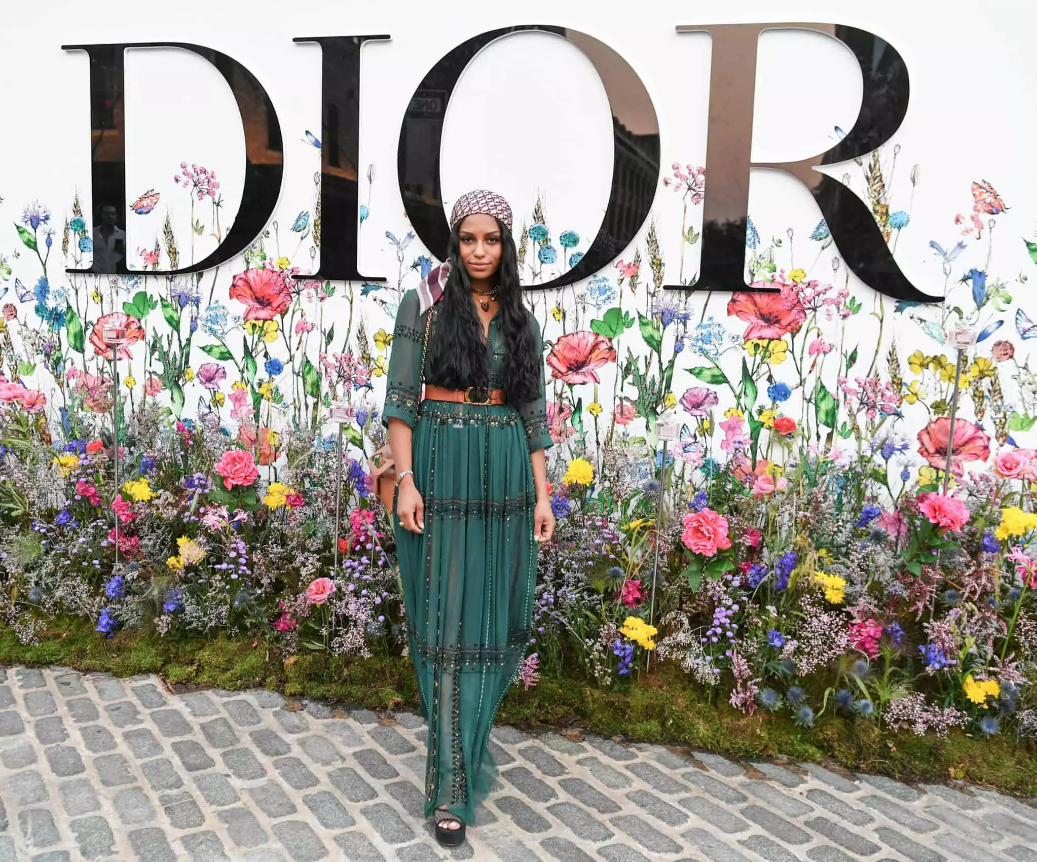 NYFW Events Diary: Out To Dinner With Kendall Jenner & FWRD, Brands Celebrate their Collections Over Cocktails, Tanya Taylor's Flower Cart, Plus! Usa ka Dior Family Feast 213_66