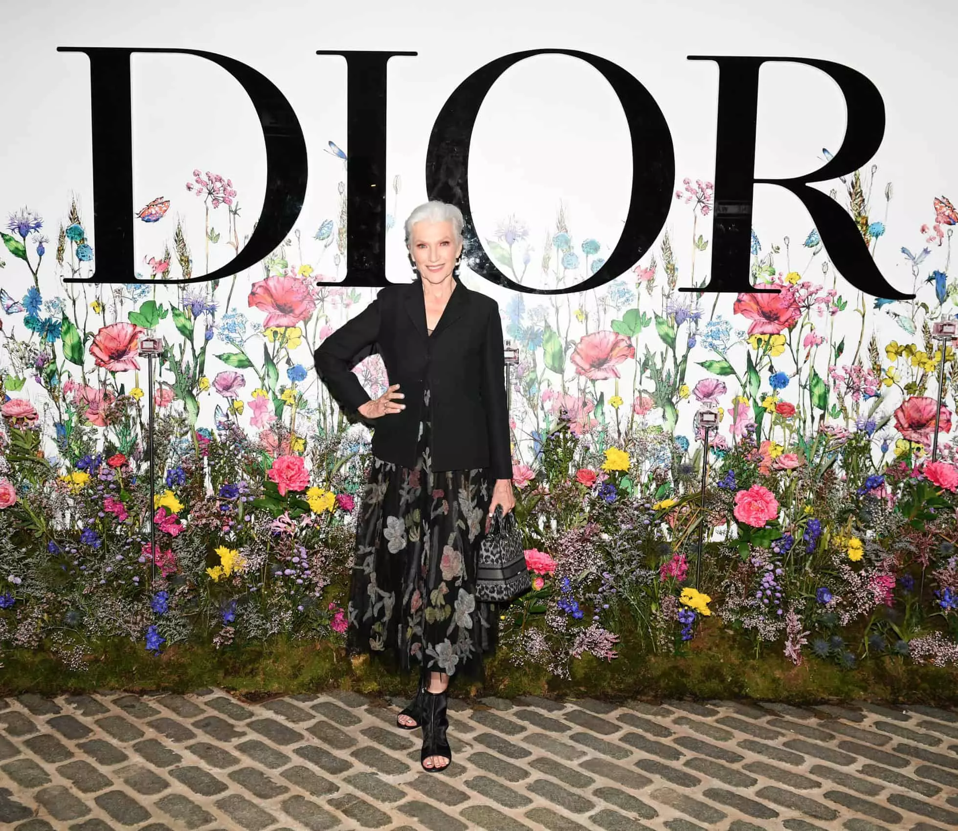 NYFW Events Diary: Out To Dinner With Kendall Jenner & FWRD, Brands Celebrate their Collections Over Cocktails, Tanya Taylor's Flower Cart, Plus! Salametan kulawarga Dior 213_67