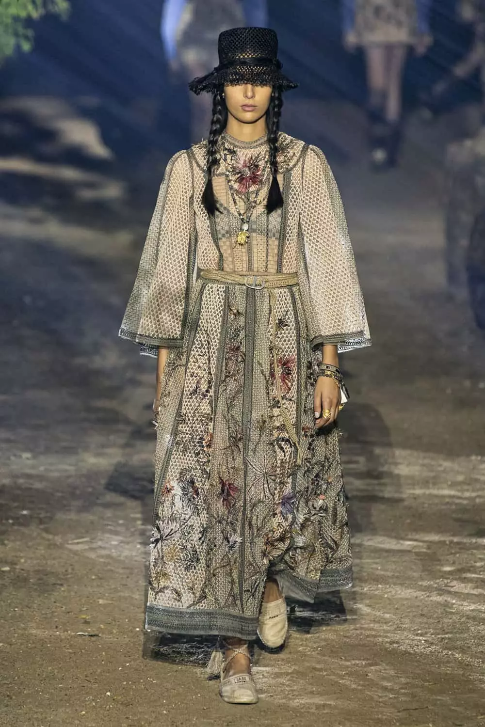 Dior Goes Into the Woods għar-Rebbiegħa 2020 21468_12