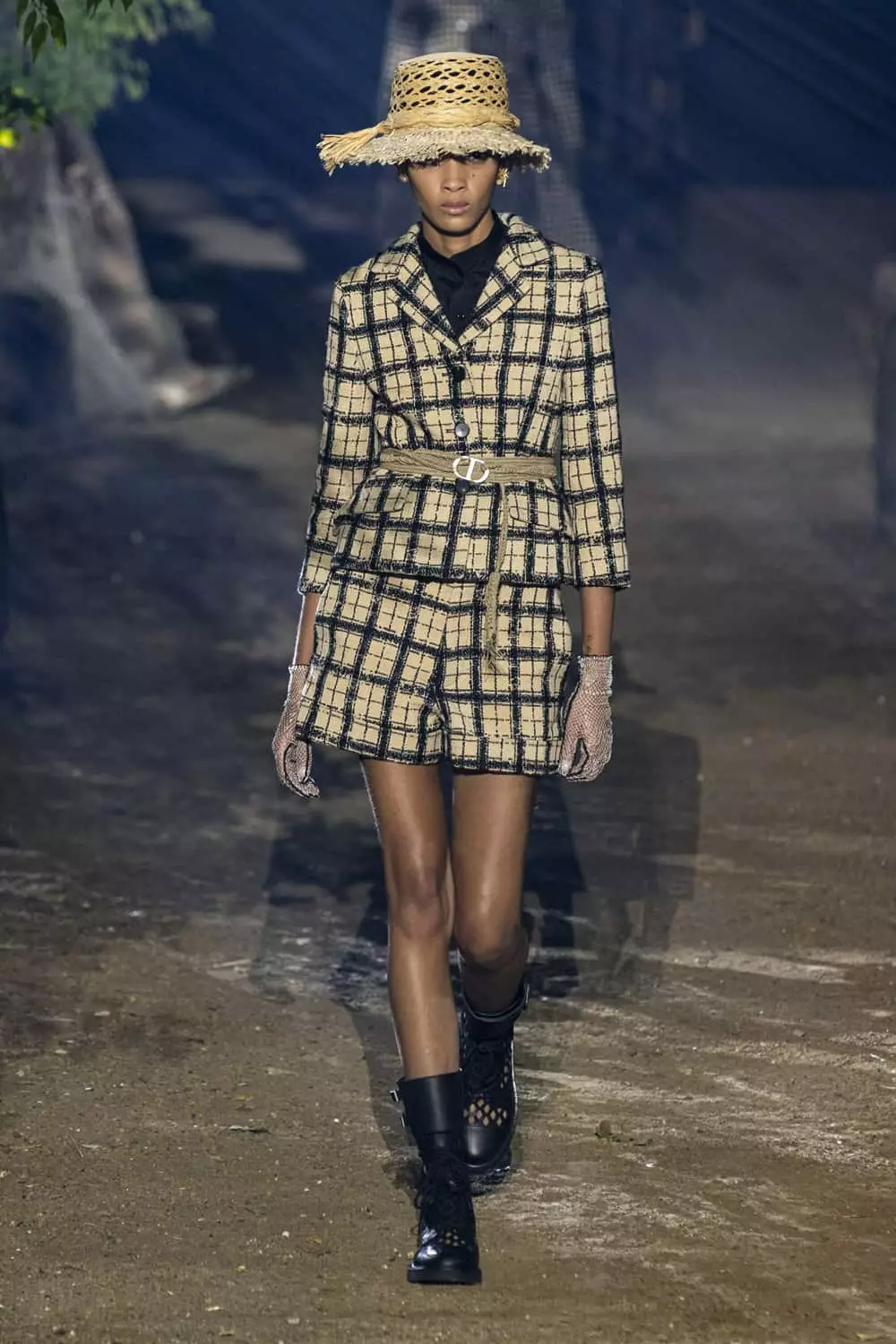 Dior Goes Into the Woods għar-Rebbiegħa 2020 21468_57