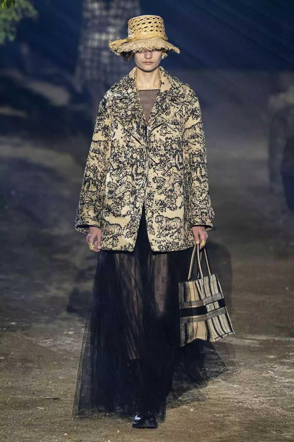 Dior Goes Into the Woods por Printempo 2020 21468_58