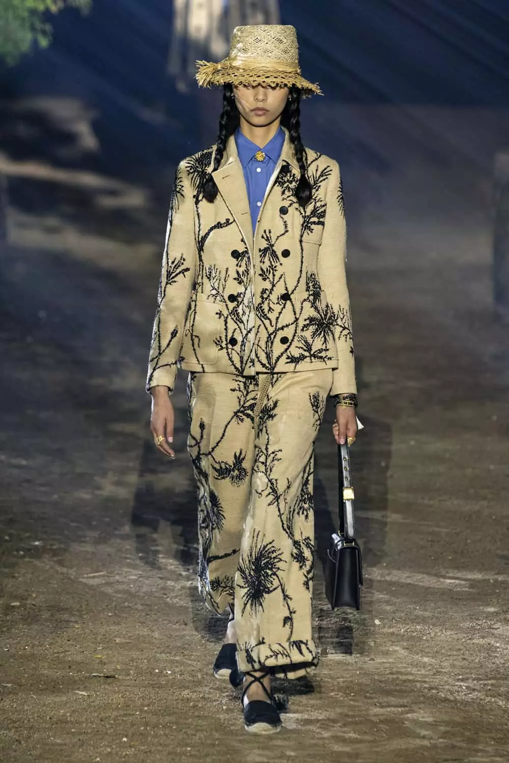 Dior Goes Into the Woods por Printempo 2020 21468_9