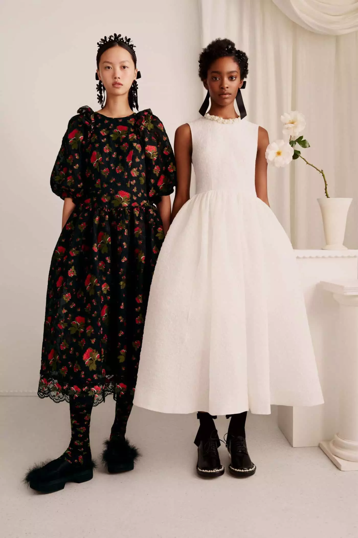 Peep Lub H&M x Simone Rocha Collection Ntawm no 2152_15