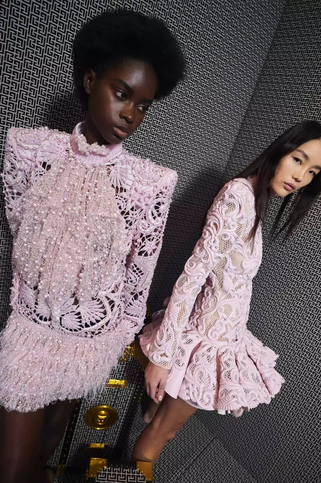 I-Balmain Pre-Fall '21 Nantoni na kodwa i-WFH eqhelekileyo 21581_5