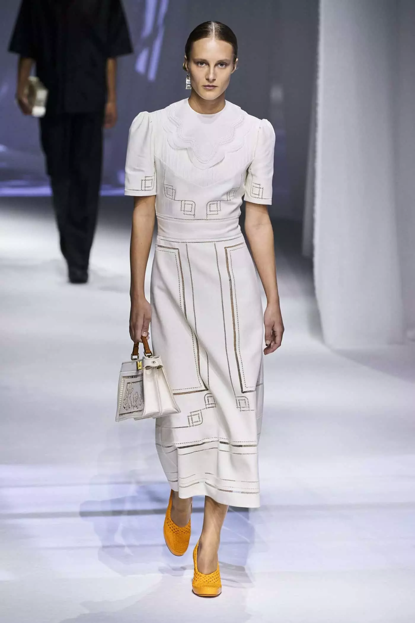 Silvia Venturini Fendi ගේ Fendi සඳහා හංස ගීත එකතුව පවුලට උපහාරයක් විය 21920_29