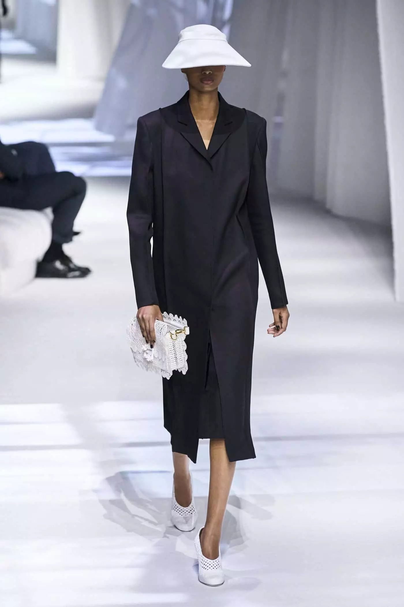 Silvia Venturini Fendi ගේ Fendi සඳහා හංස ගීත එකතුව පවුලට උපහාරයක් විය 21920_57