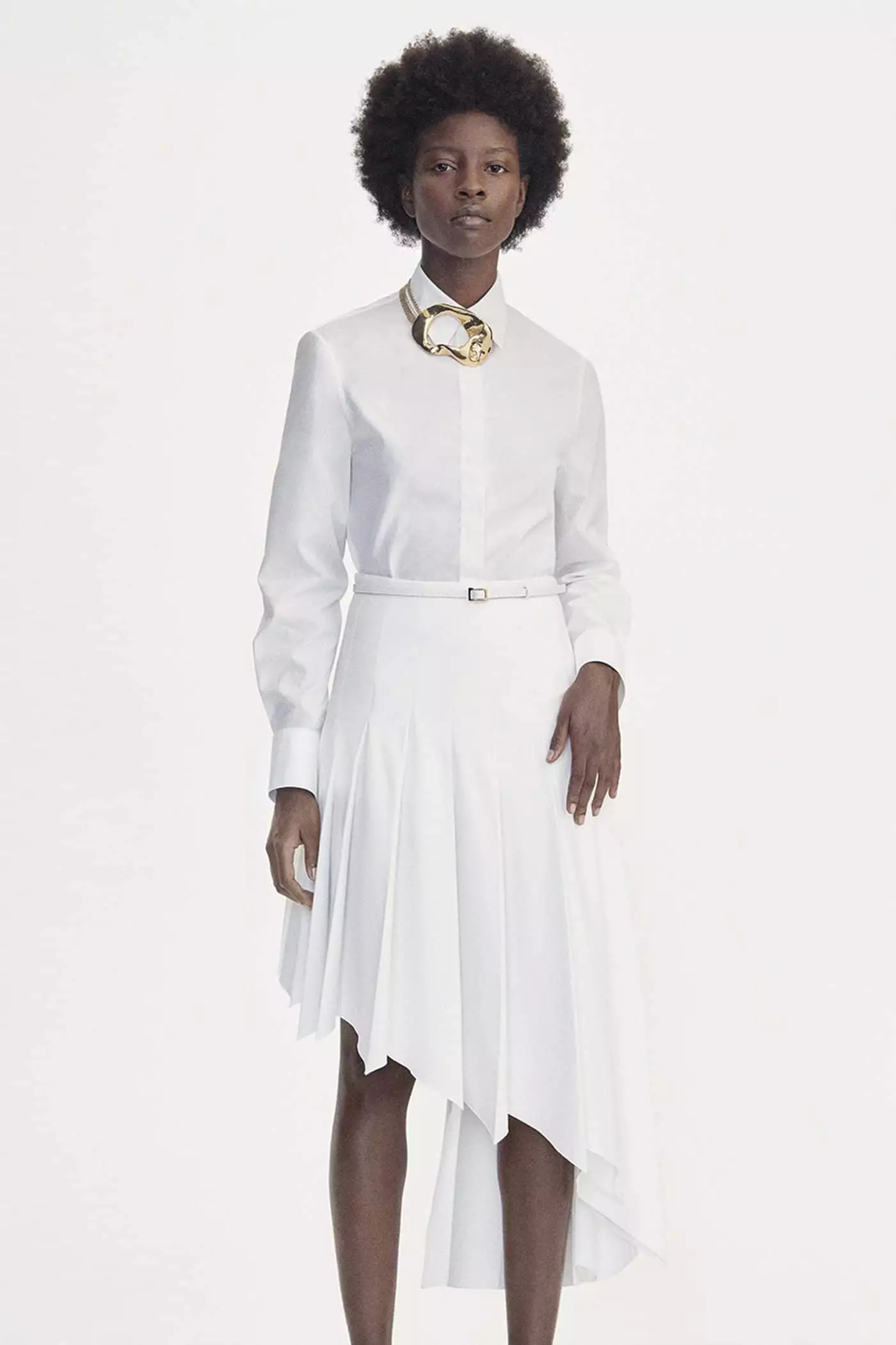 Британийн загвар зохион бүтээгч Зои Тернер АНУ-ын тансаг зэрэглэлийн сүлжмэл хувцасны брэндийг хэрхэн сэргээв 21976_9