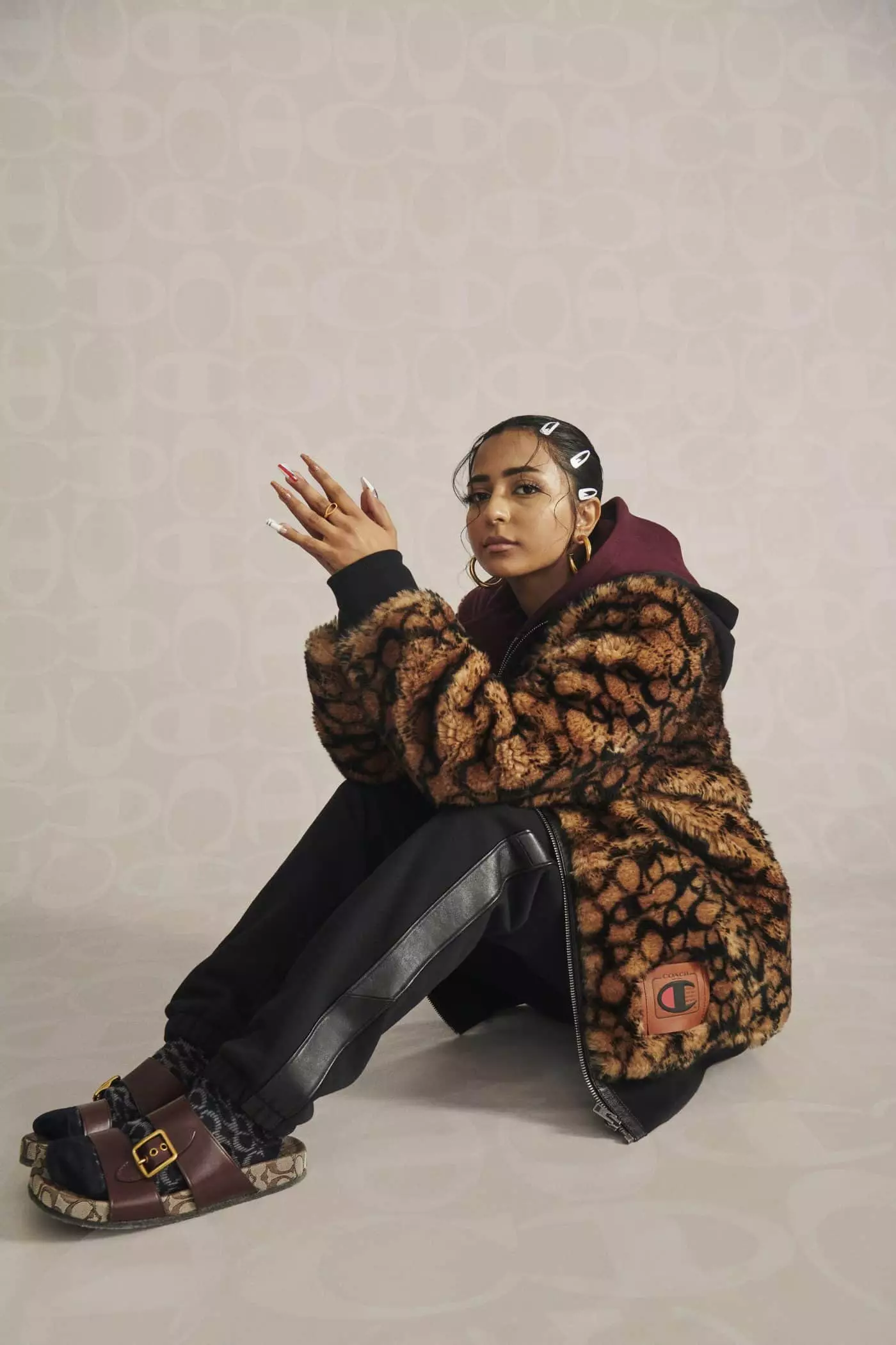 Paloma Elsesser et TikTok Stars Front Campaign pour une nouvelle collaboration Coach x Champion 2205_3