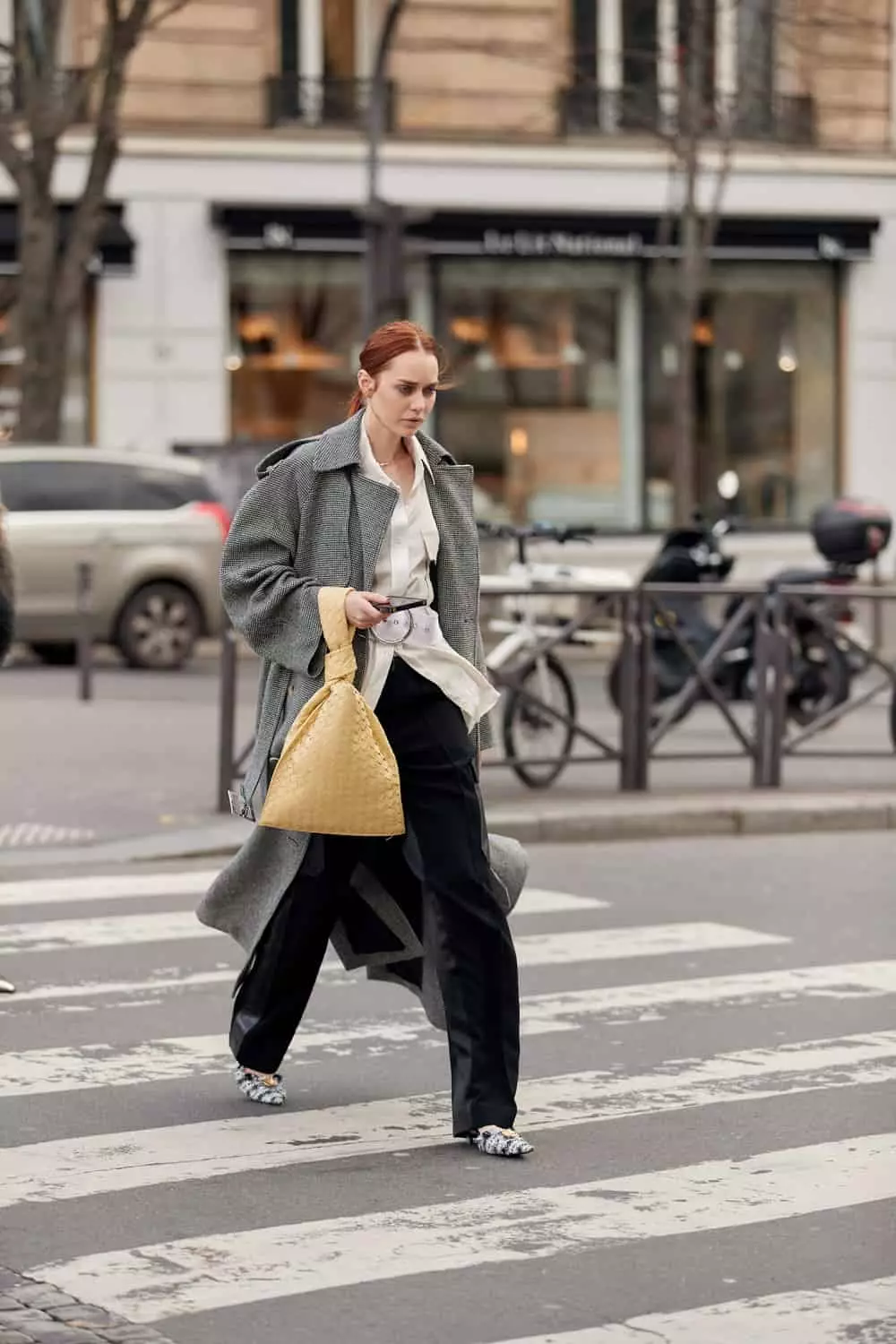 Οι καλύτερες εμφανίσεις Street Style από τις ημέρες 5 και 6 της Εβδομάδας Μόδας του Παρισιού 22096_104
