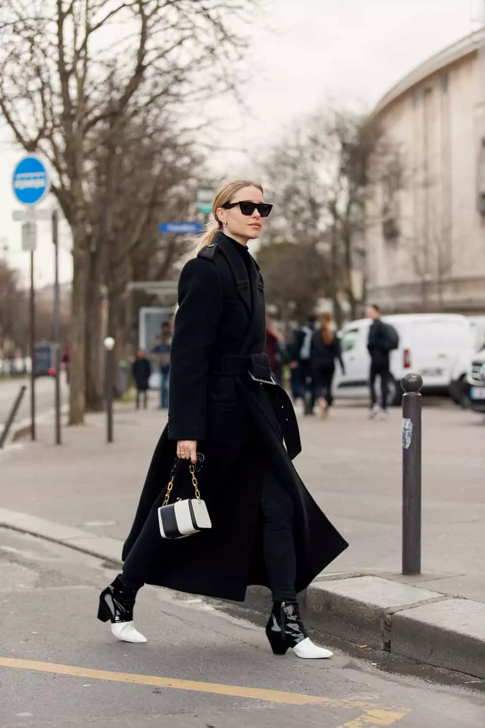 Nejlepší pouliční styl vypadá z 5. a 6. dne pařížského týdne módy 22096_105